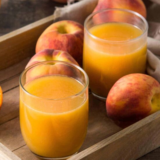 Fresh Peach Juice Recipe {How to Juice Peaches}