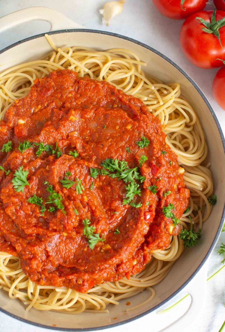 Spaghetti Arrabiata {How to Make the Perfect Spicy Arrabbiata Pasta Sauce}