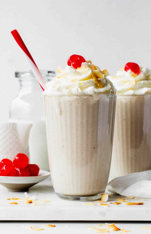 Vegan Milkshakes (10 Deliciously Creamy Recipes You'll Love)