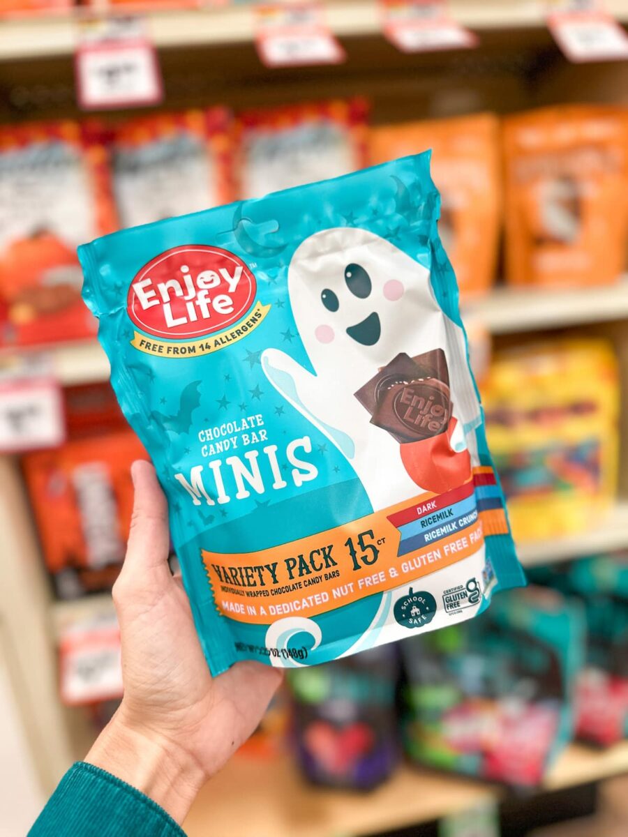 The Ultimate Vegan Halloween Candy Guide | World of Vegan